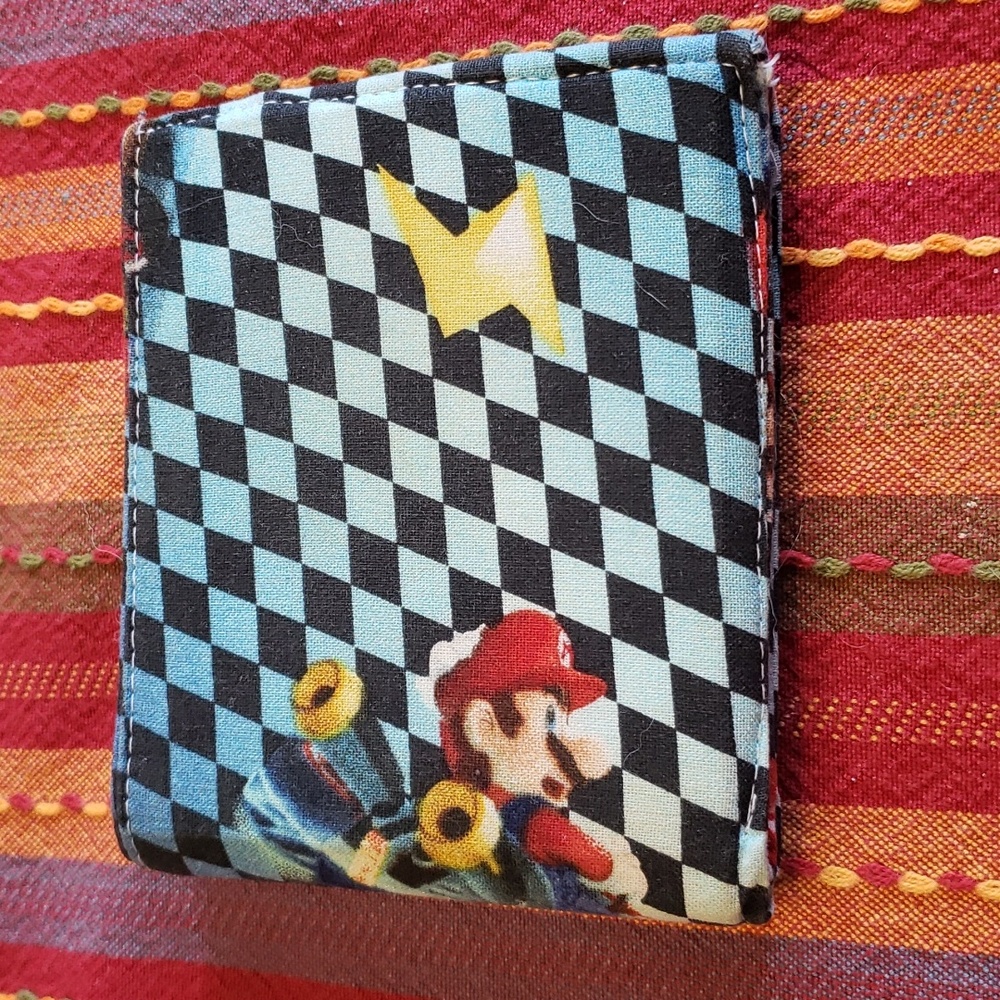 Custom-Made Mario Kart Men's Bifold Wallet - Gem